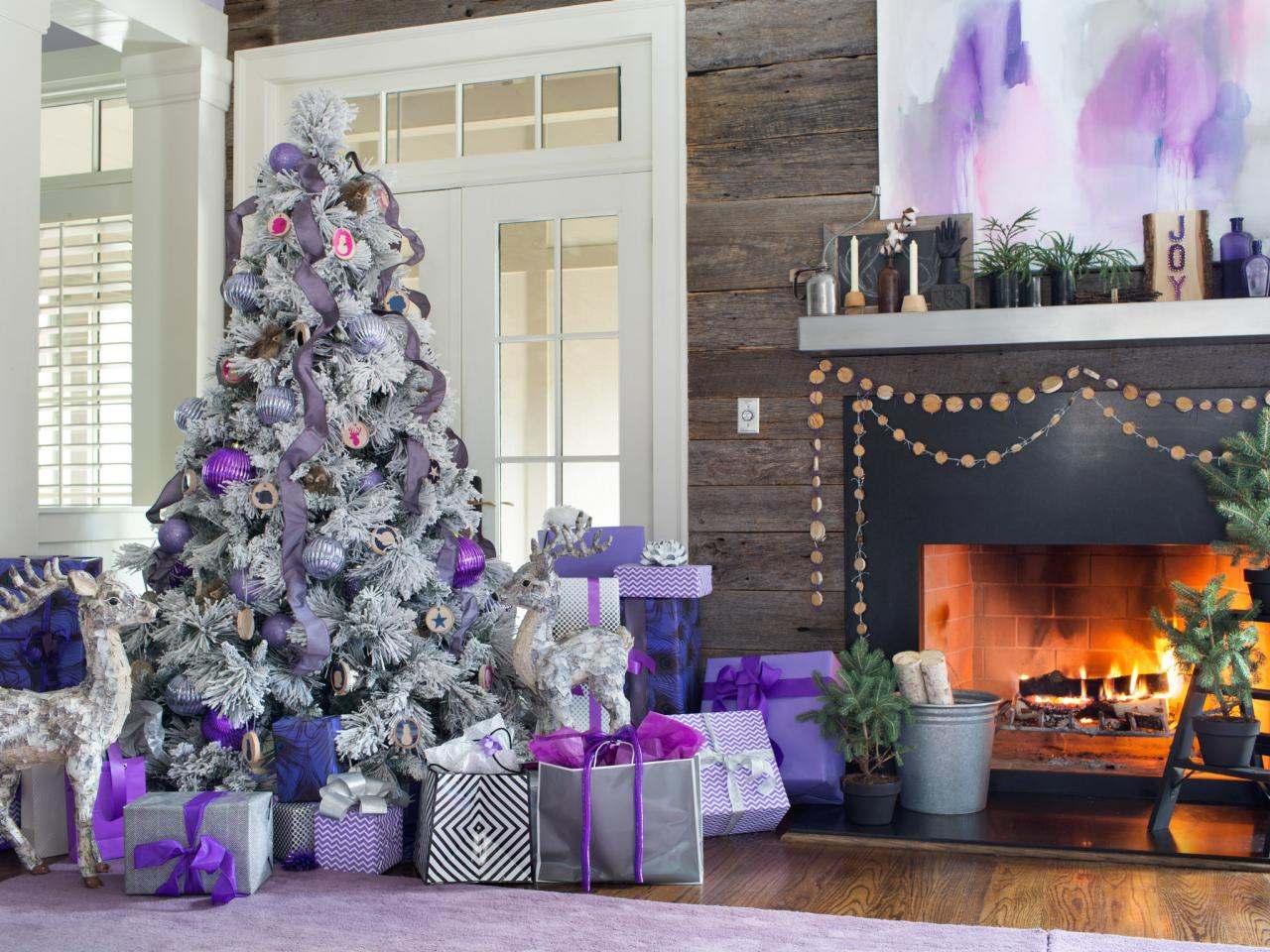 Decoración navideña plata y morado – Dale Detalles